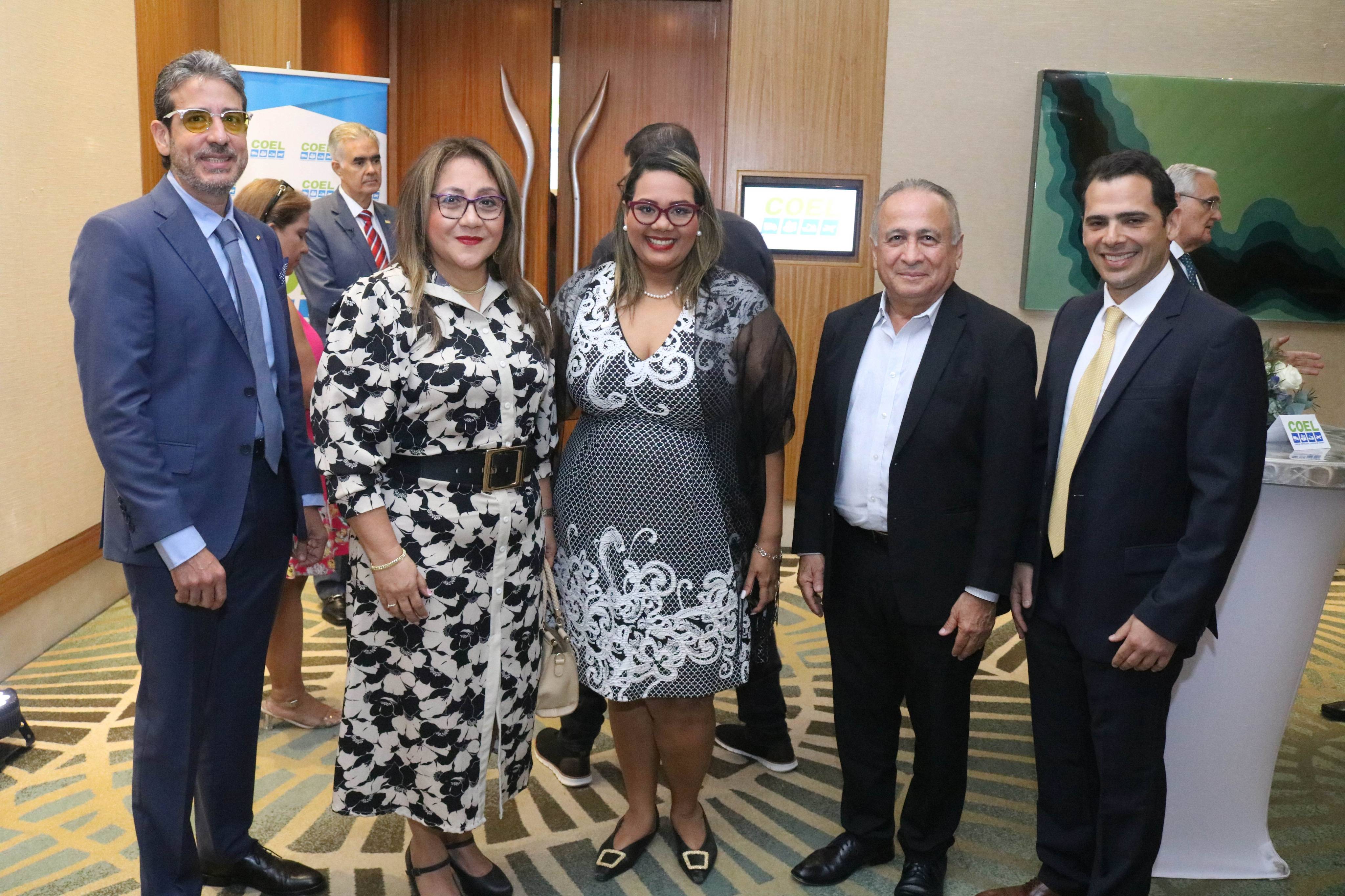 Toma de posesión del Presidente Hugo Torrijos y su Junta Directiva ...